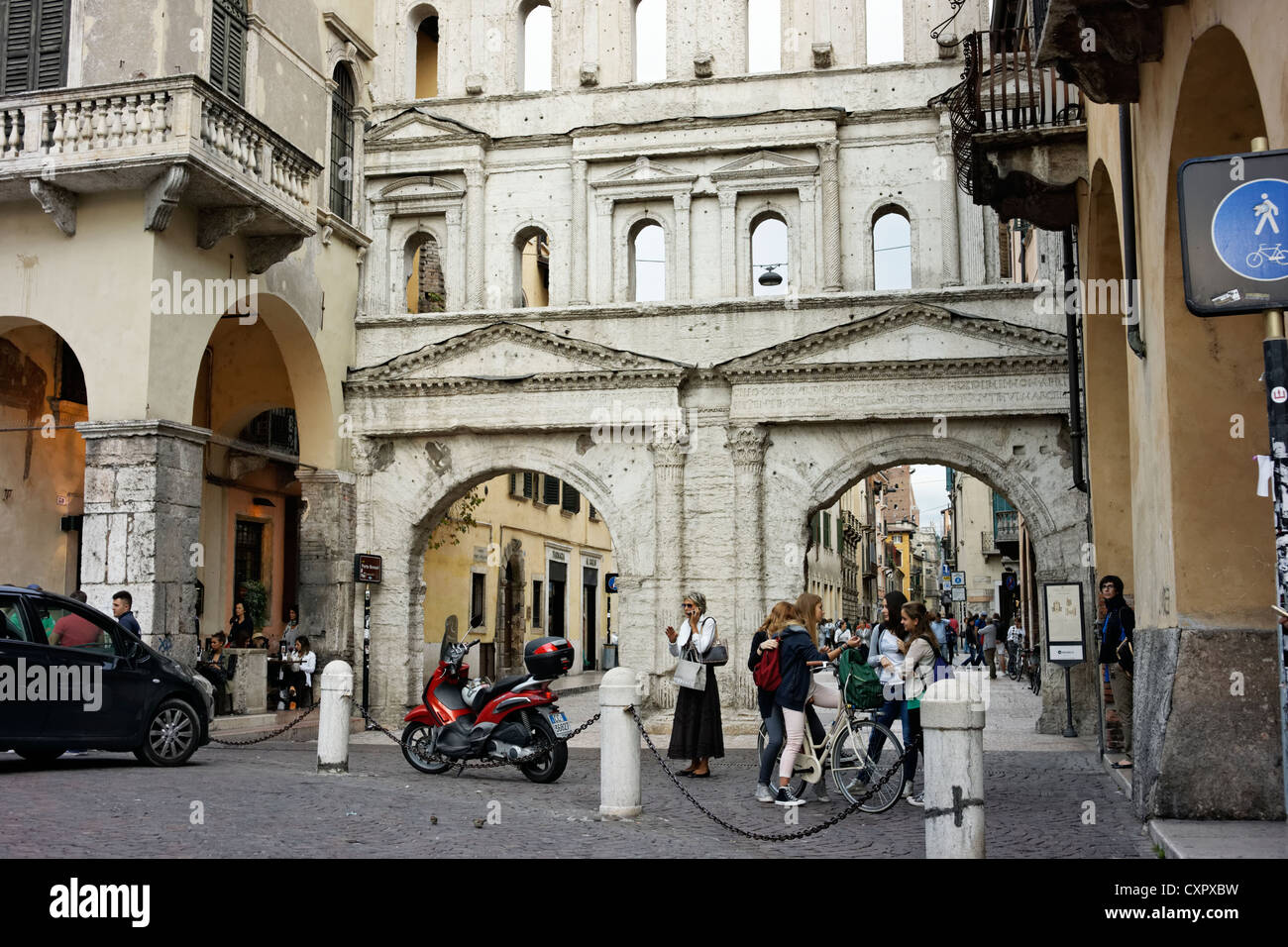 Porta Borsari, Verona, Italy Stock Photo - Alamy