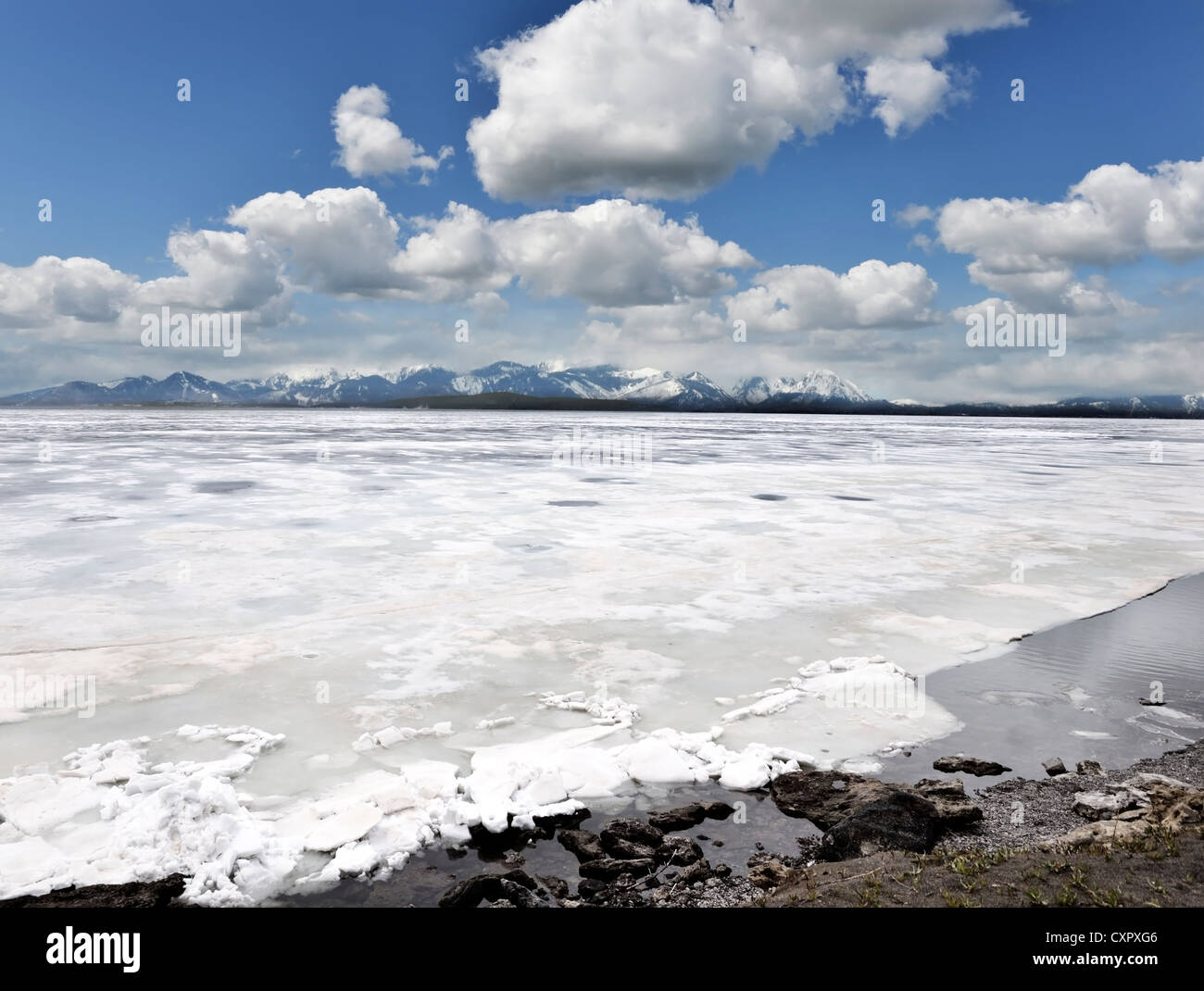 Ice mountain water hi-res stock photography and images - Alamy