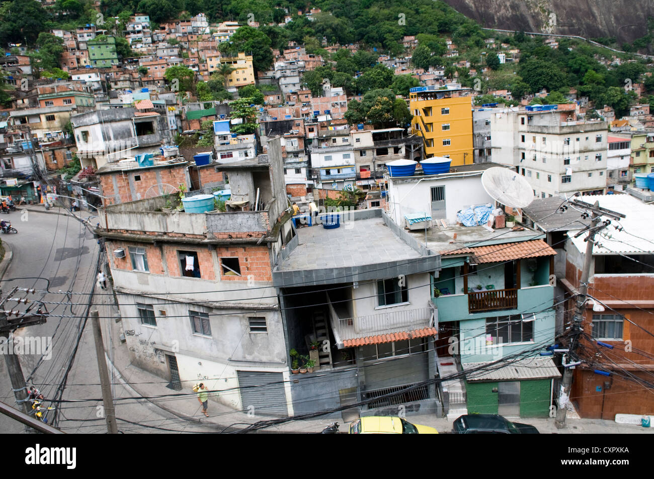 Favela poverty people rio de janeiro hi-res stock photography and ...