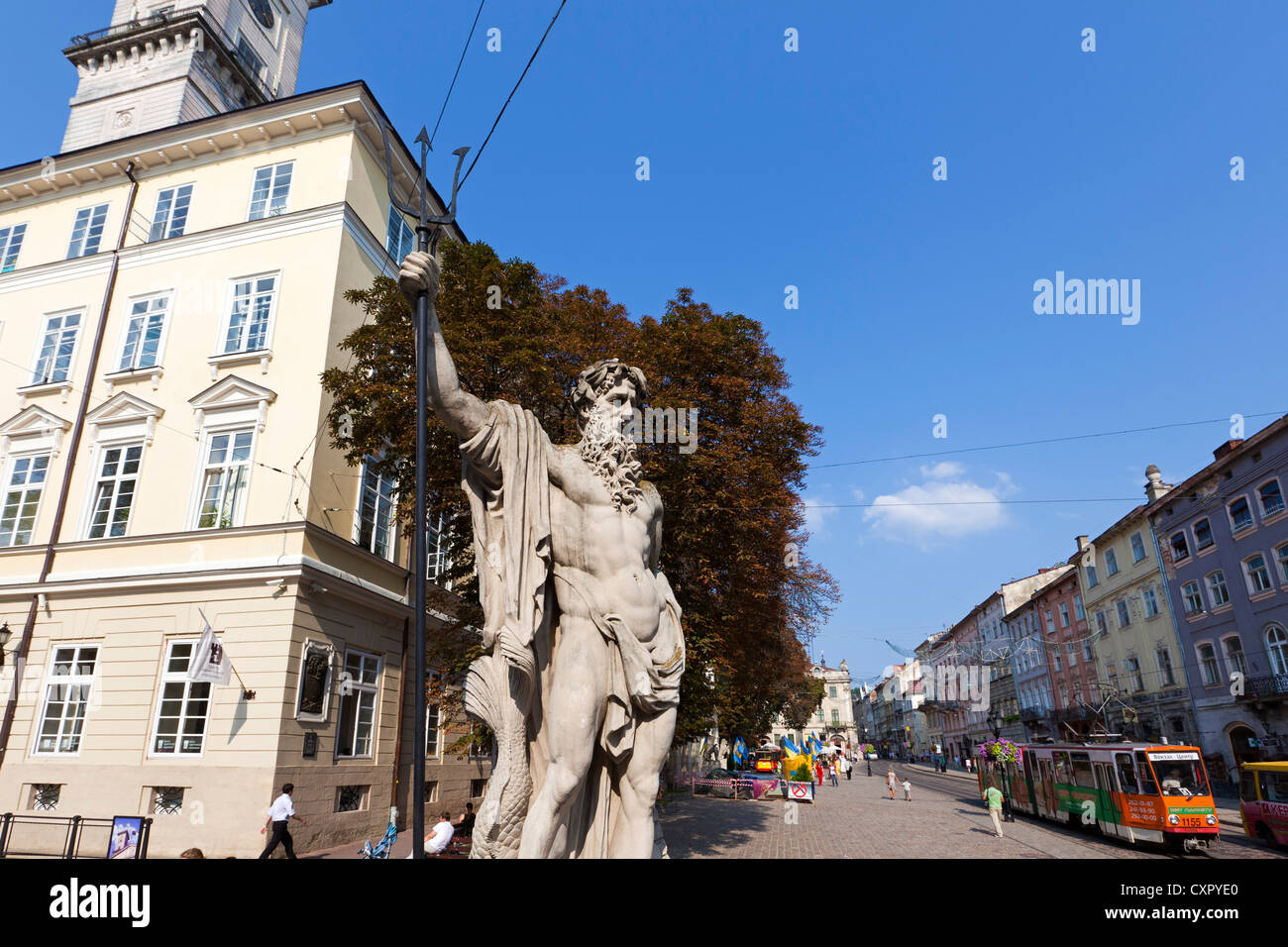 Neptune statue, L'viv old town, Ukraine Stock Photo - Alamy