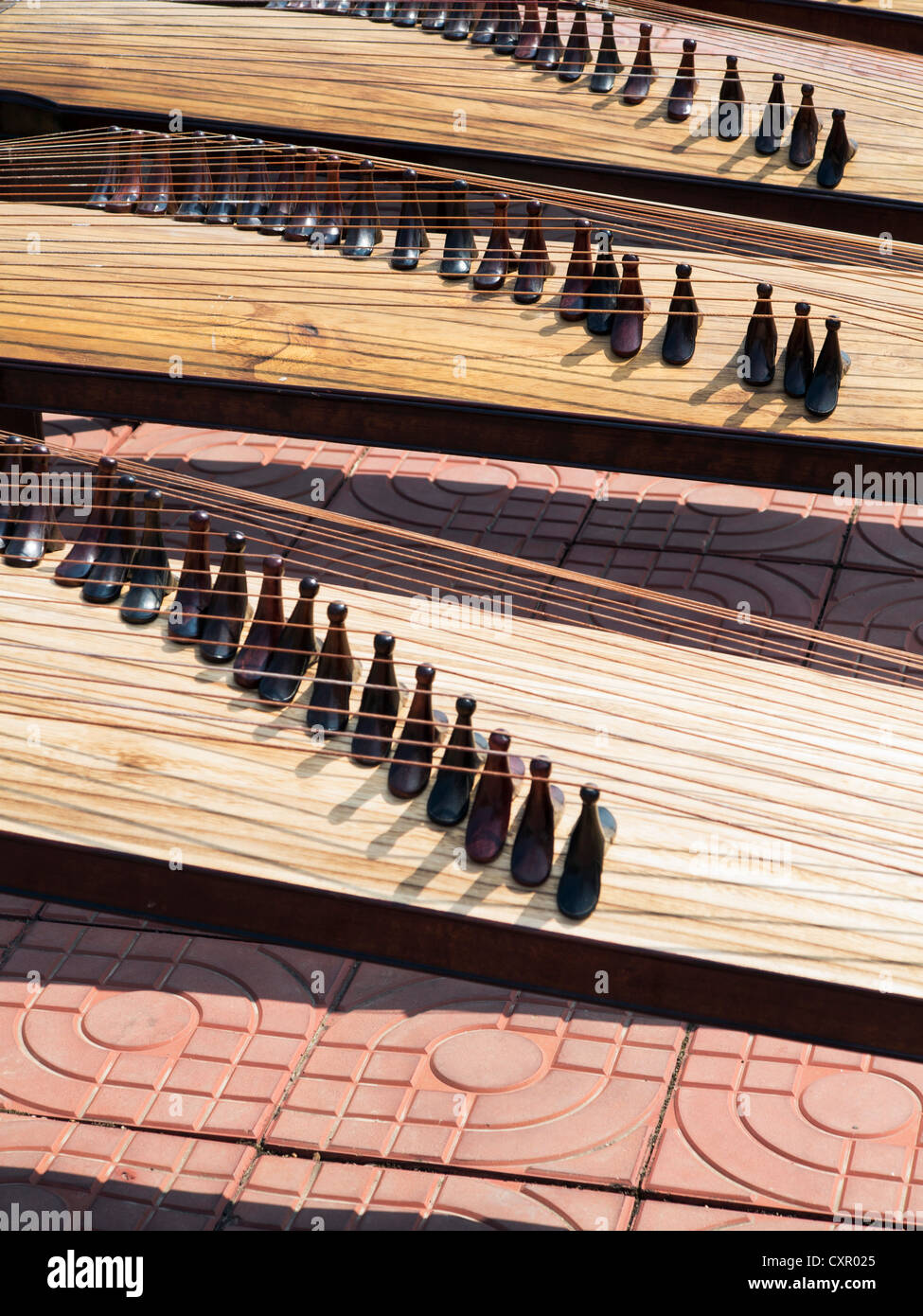 Korean musical instrument hi-res stock photography and images - Alamy