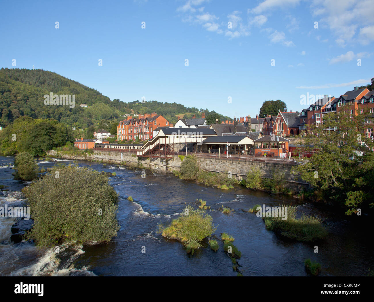 Llangollen town hi-res stock photography and images - Alamy