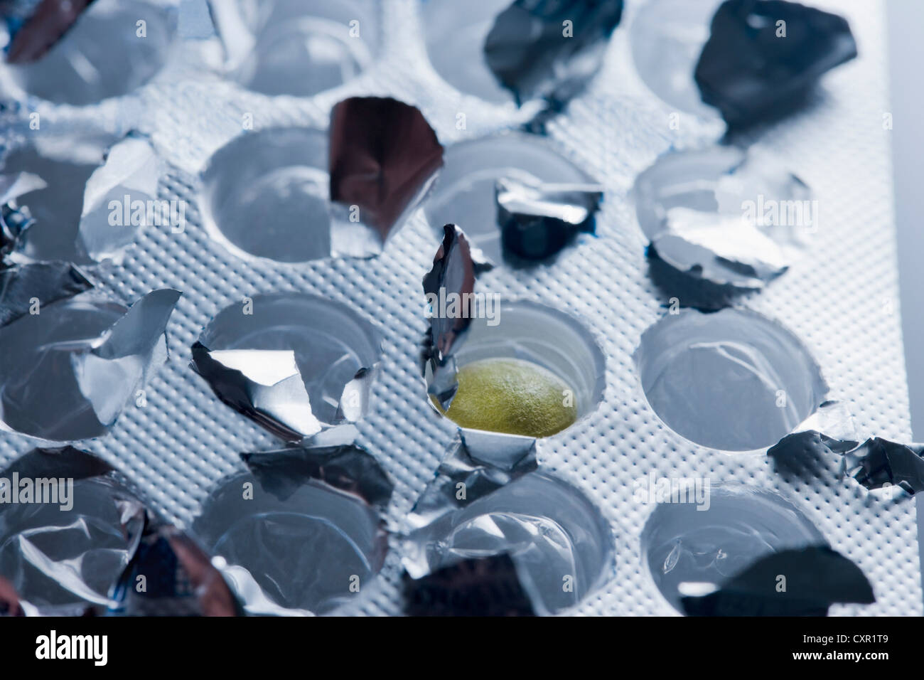 Pill in blister pack Stock Photo - Alamy