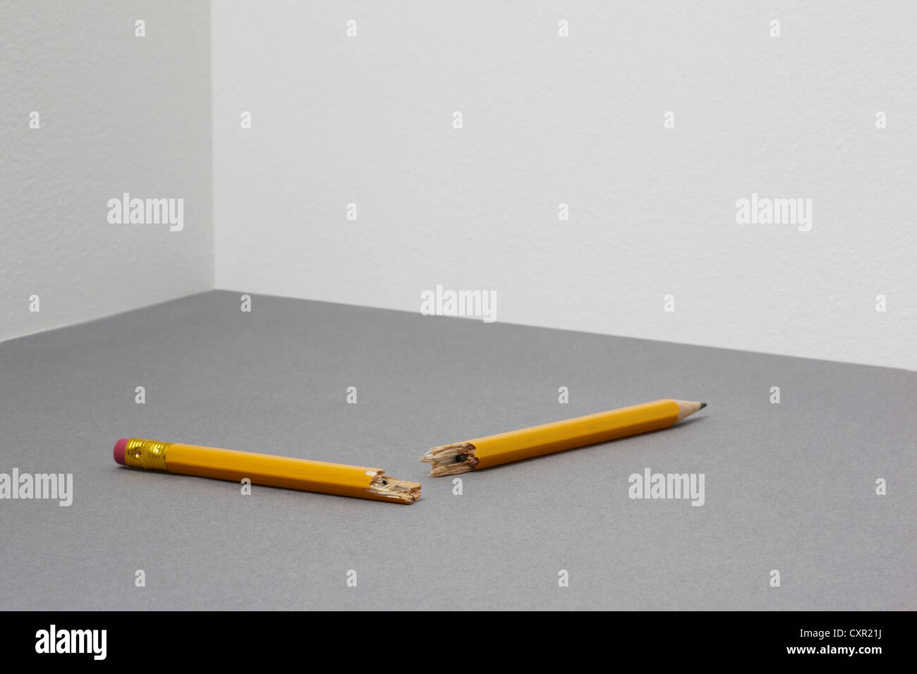 Broken pencil hi-res stock photography and images - Alamy