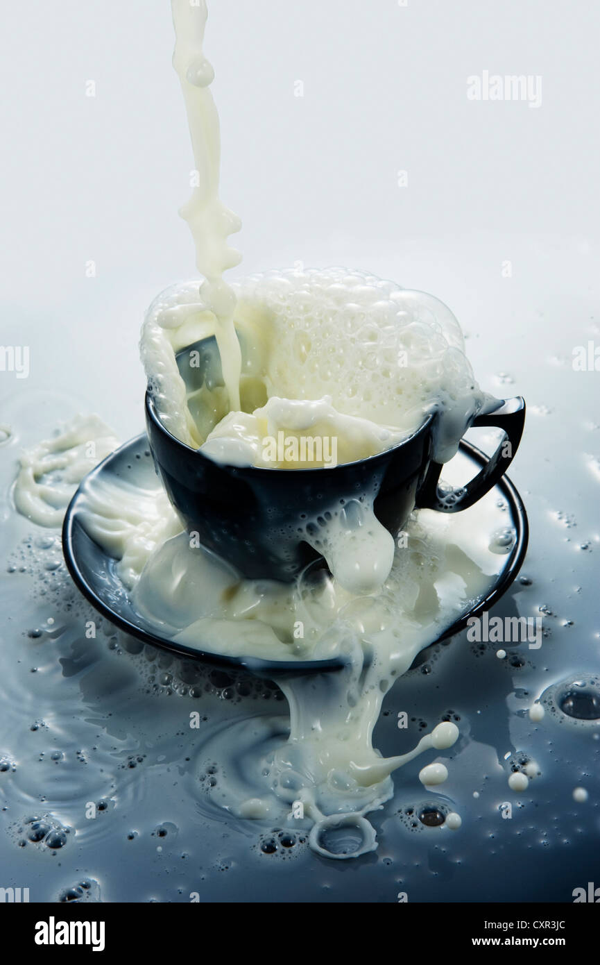 Milk spill hi-res stock photography and images - Alamy
