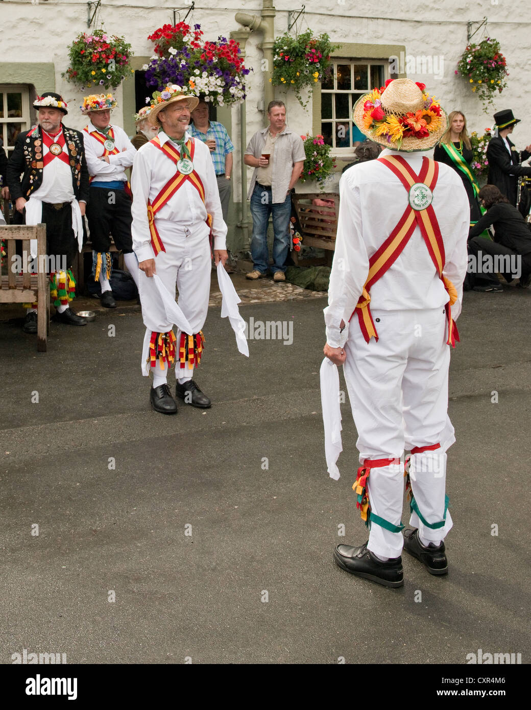 Morris dancers in North Yorkshire Stock Photo - Alamy