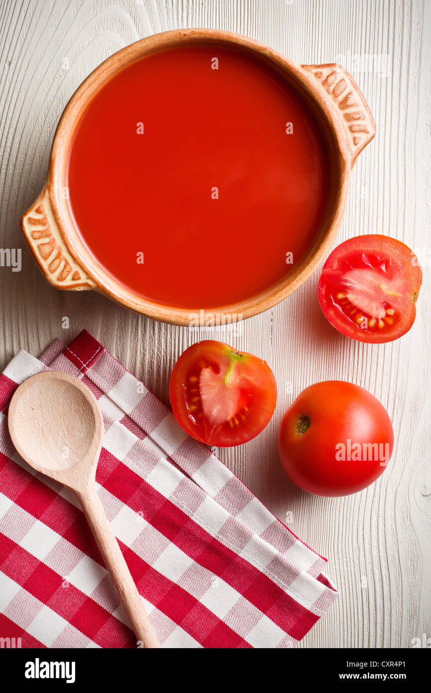 Table top shot hi-res stock photography and images - Alamy