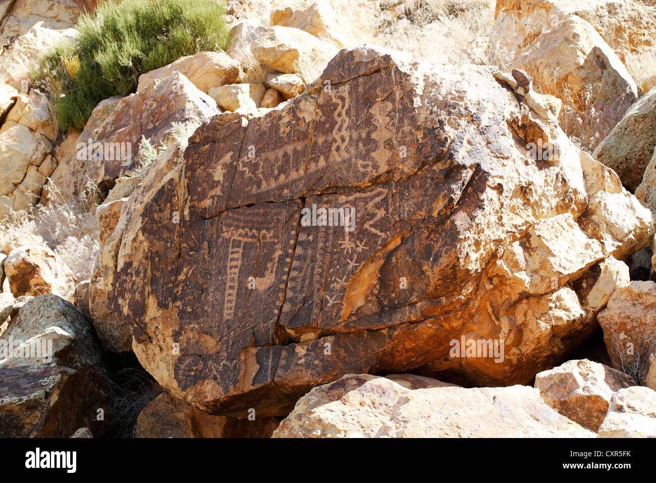 Parowan Gap Petroglyphs, rock art, Utah, USA Stock Photo - Alamy