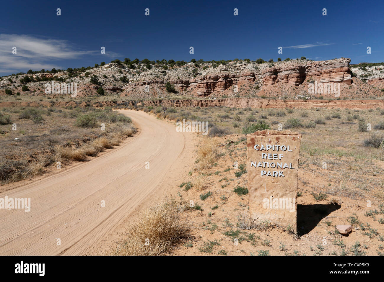 Notom bullfrog road hi-res stock photography and images - Alamy