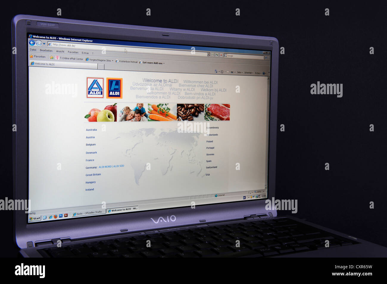 Aldi store inside hi-res stock photography and images - Alamy