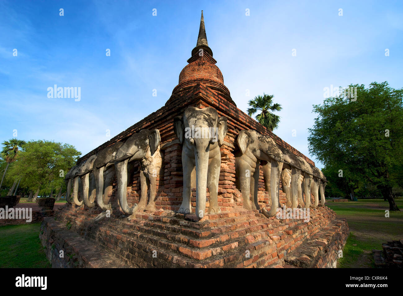 Sorasak temple hi-res stock photography and images - Alamy
