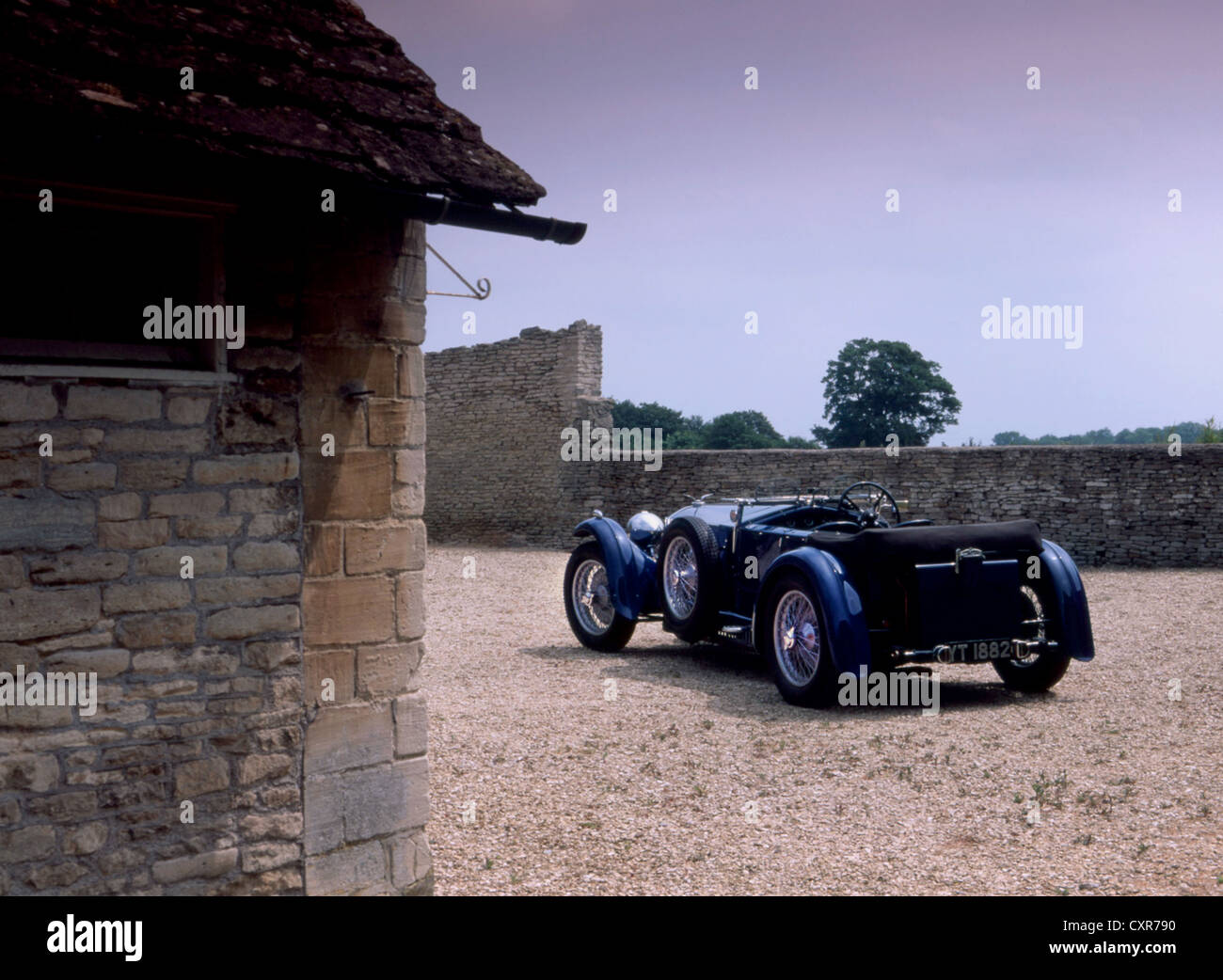 Invicta car hi-res stock photography and images - Alamy