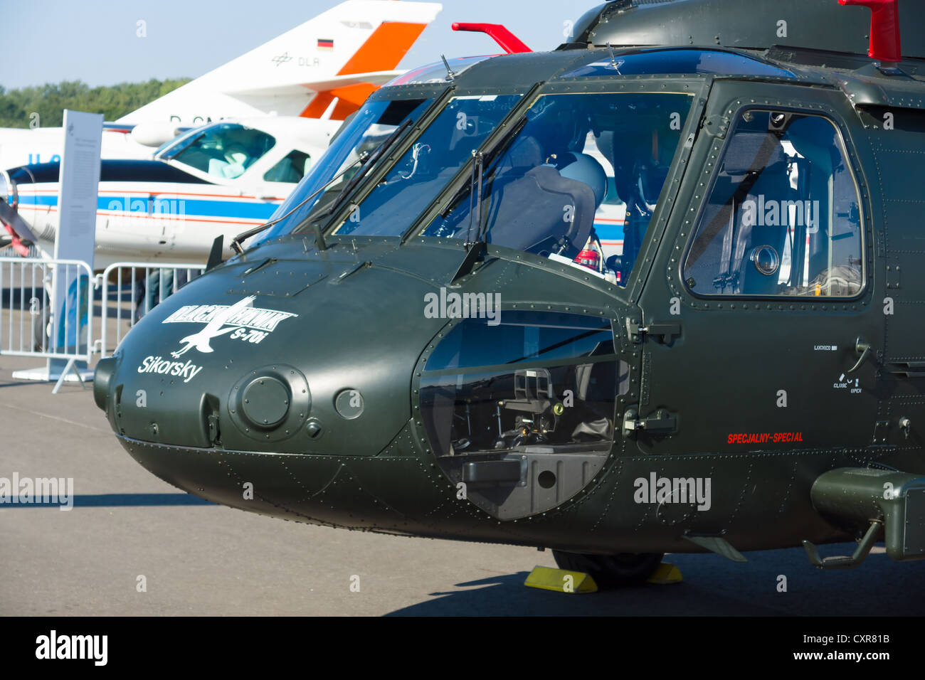 Military helicopter Sikorsky UH-60 Black Hawk (S-70i Stock Photo - Alamy