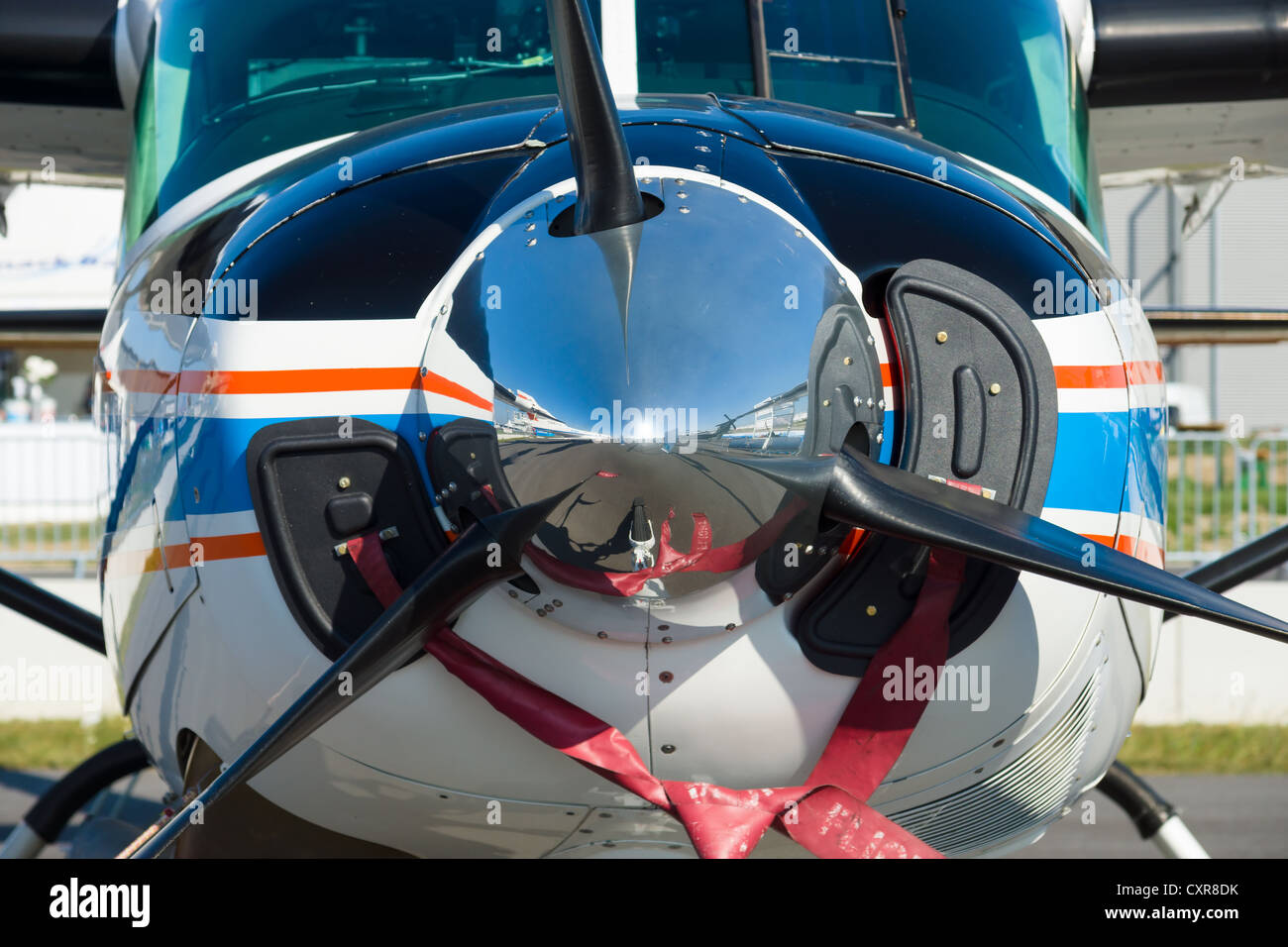 Close-up of the engine turboprop aircraft Cessna C208B Grand Caravan ...