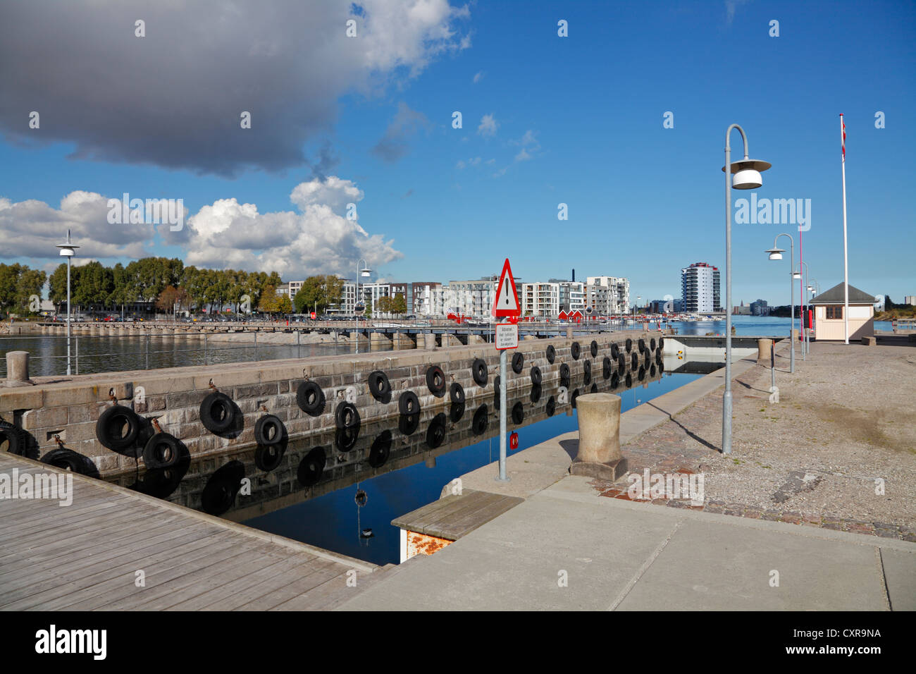 Weir and lock chamber hi-res stock photography and images - Alamy