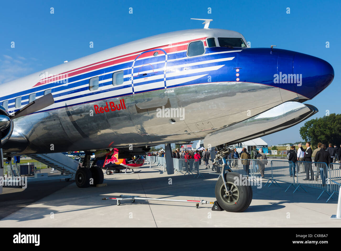 The Douglas DC-6B is a piston-powered airliner Stock Photo - Alamy