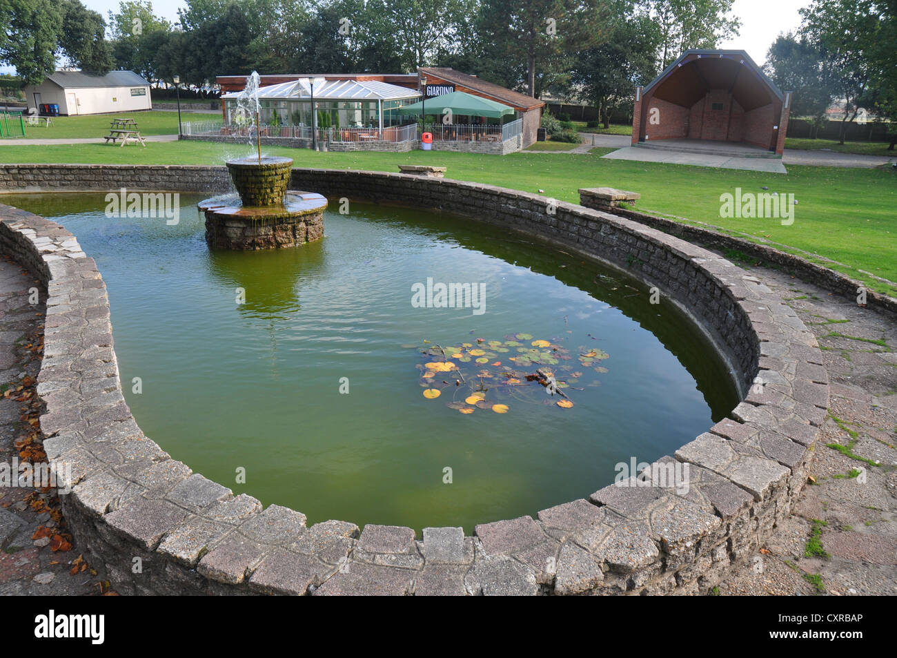 Sparrows Nest Gardens, a public park in Lowestoft Stock Photo - Alamy