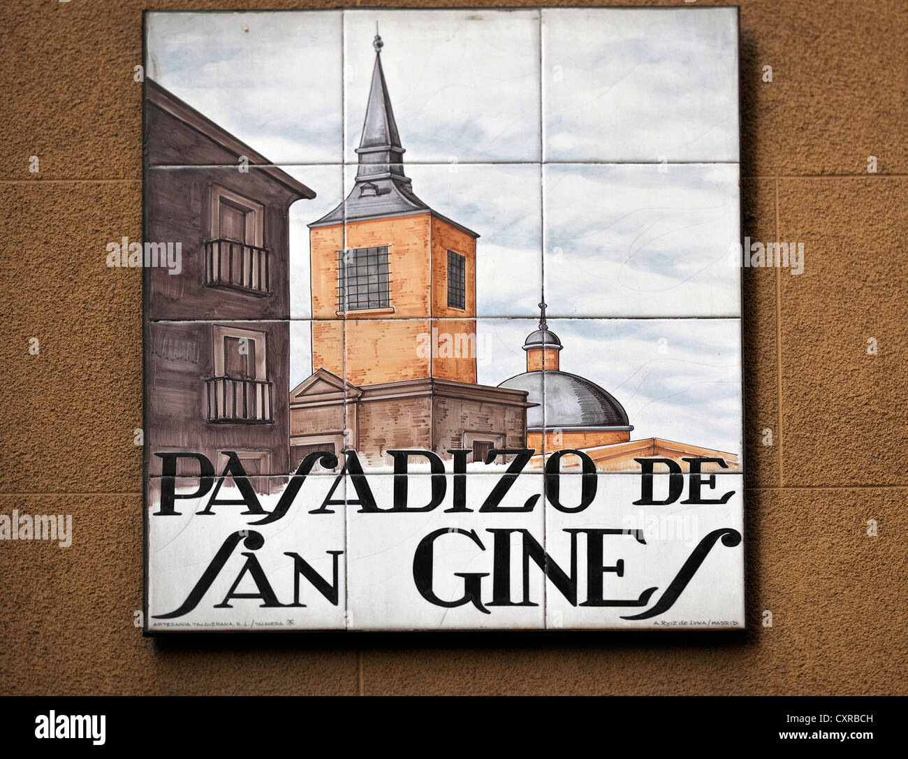 Coloured street sign madrid hi-res stock photography and images - Alamy