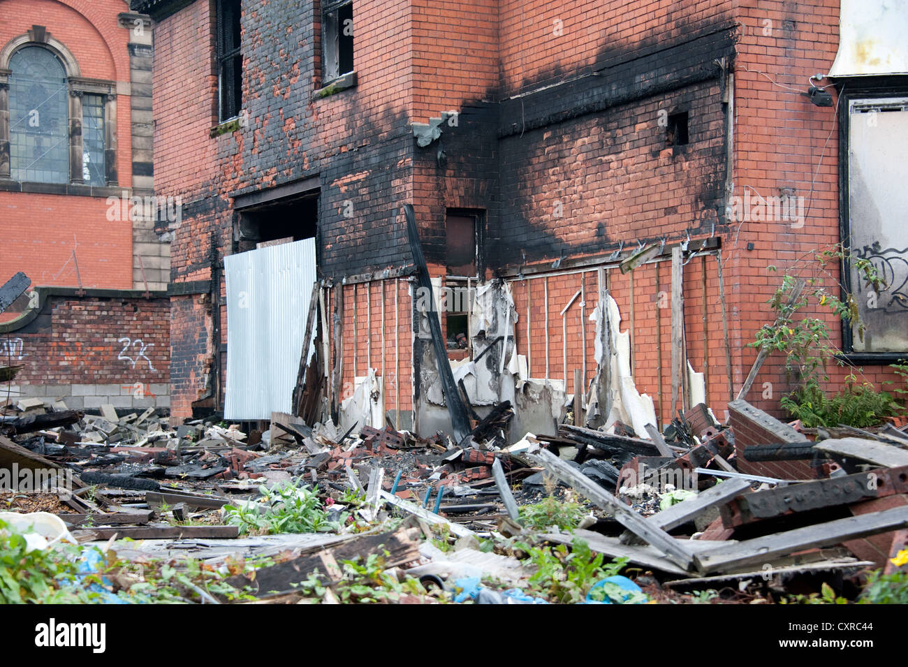 The burnt out remains of the shed hi-res stock photography and images ...