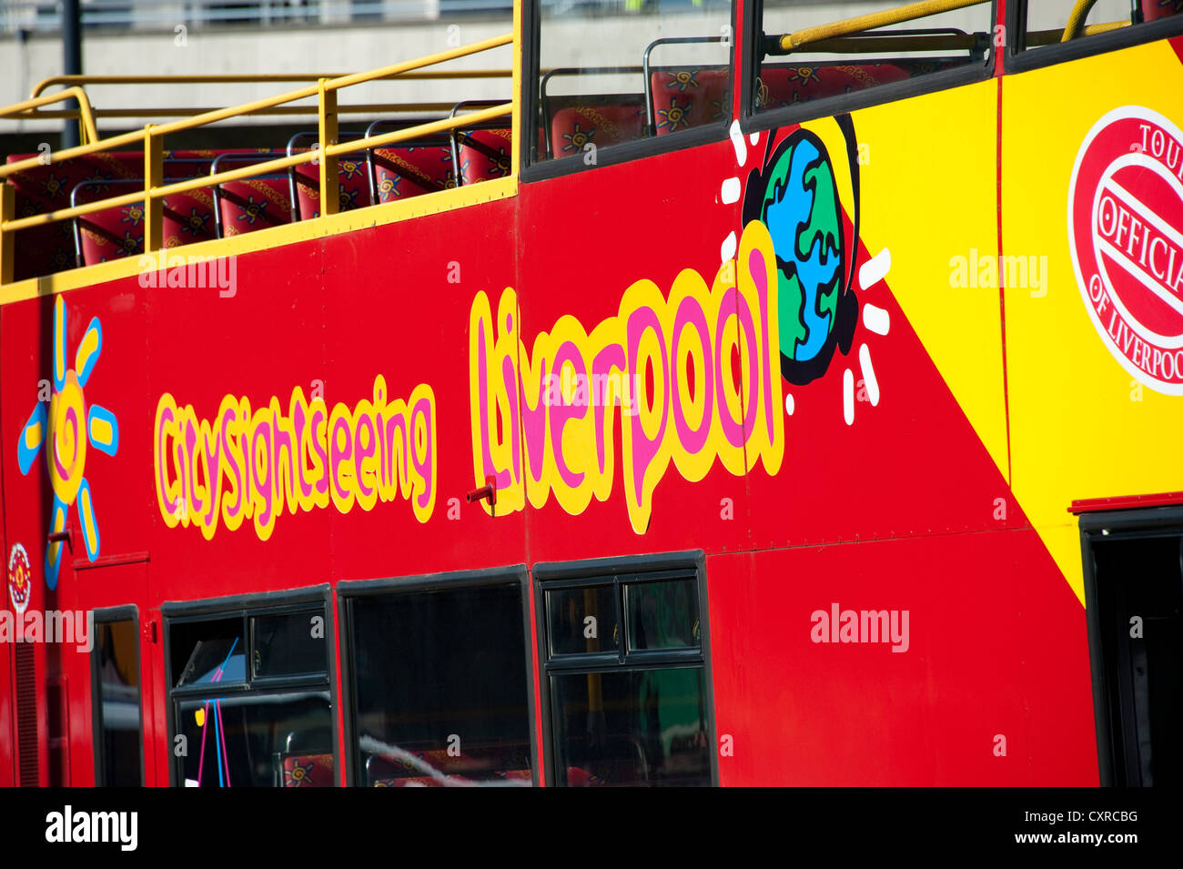 Liverpool Tourist Sightseeing Bus Stock Photo - Alamy