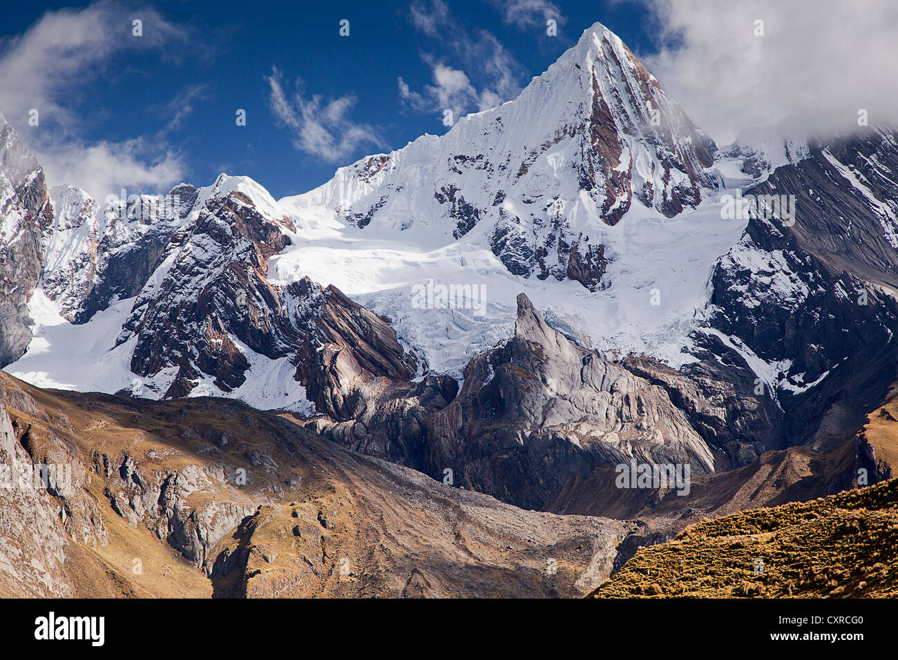 Nevado Jirishanca Chico, Cordillera Huayhuash mountain range, Andes ...
