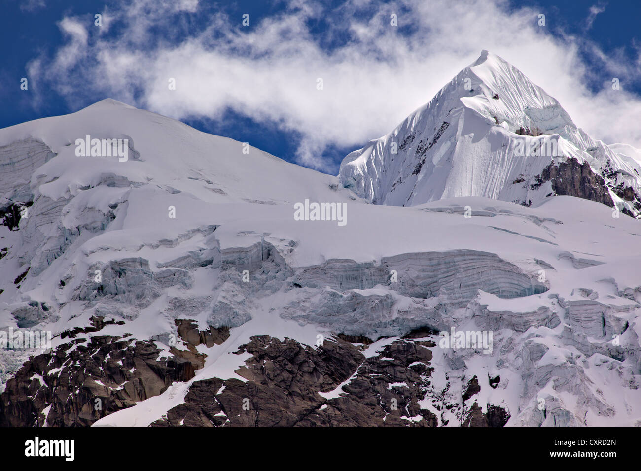 Summit ridge of Mt Nevado Serapo, Cordillera Huayhuash, Andes, Peru ...