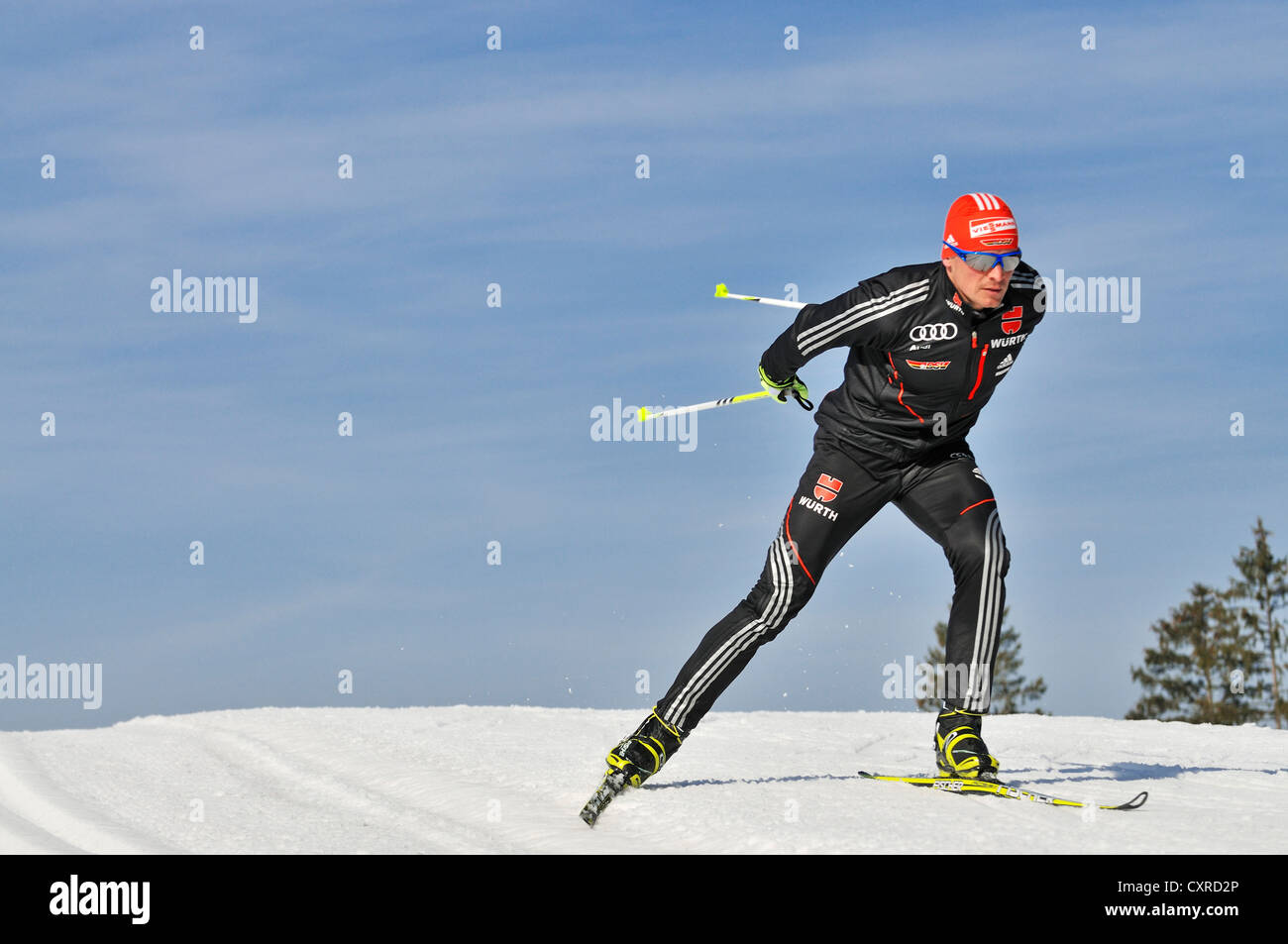 Cross country skiing hi-res stock photography and images - Alamy