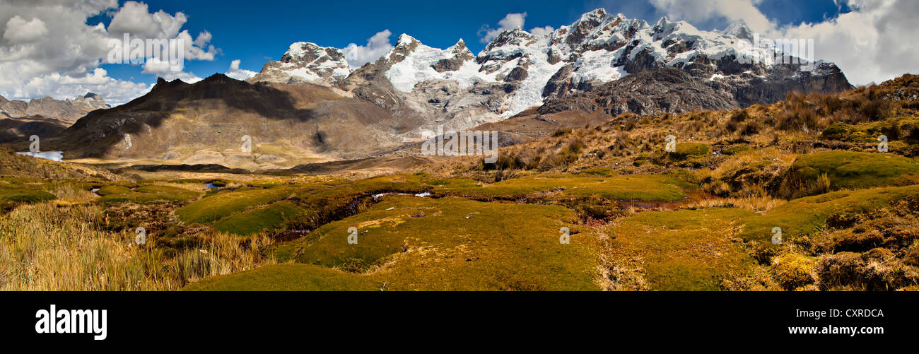 Panoramic view of the Cordillera Huayhuash mountain range, Andes, Peru ...
