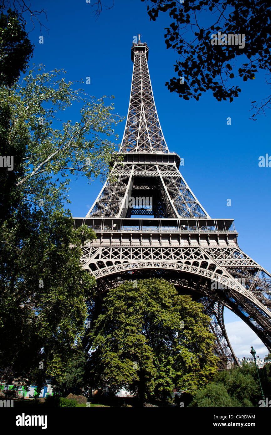One of the worlds most iconic landmarks, the Eiffel Tower in Paris ...