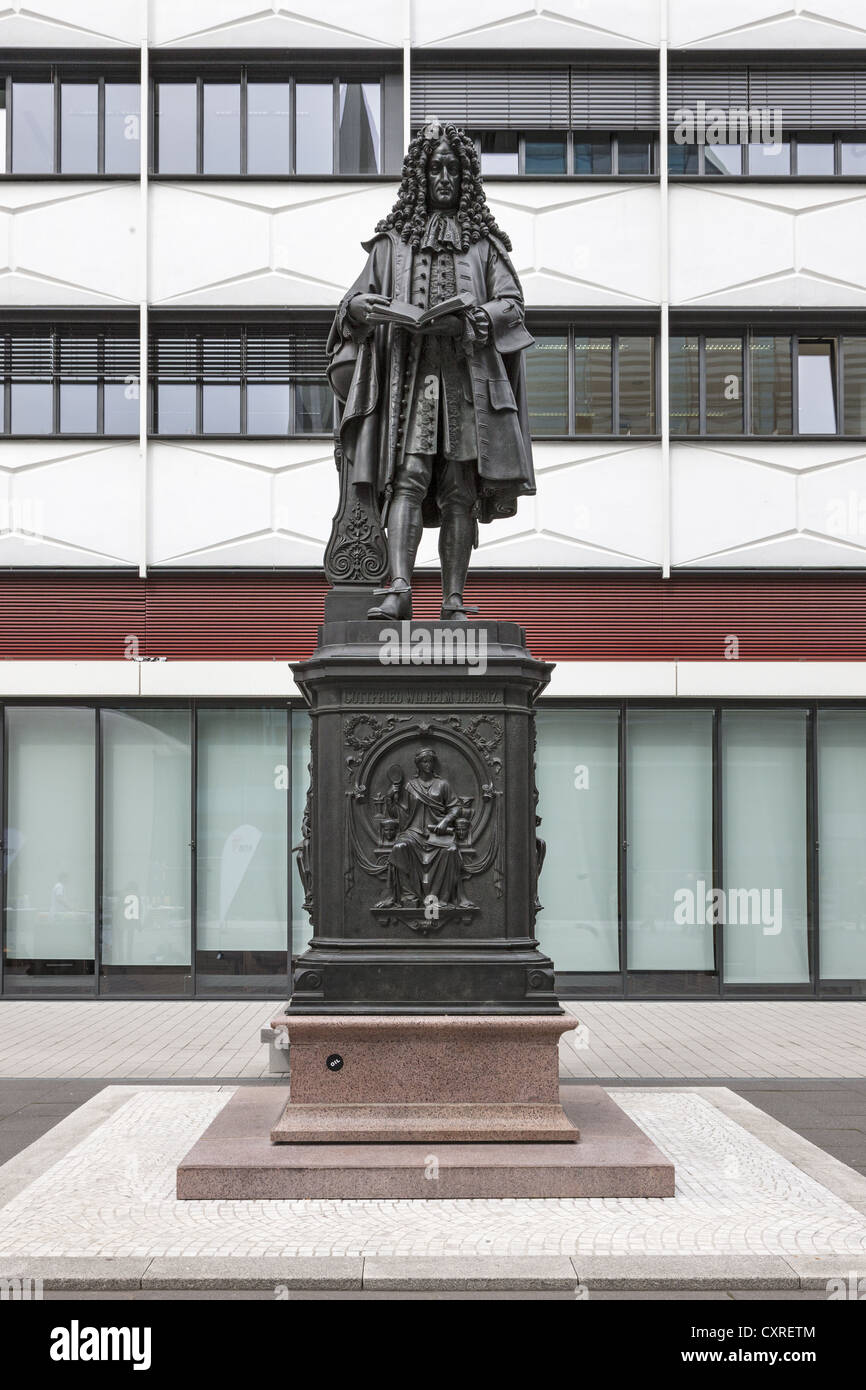 Gottfried Wilhelm Leibniz statue outside the university, Leipzig ...
