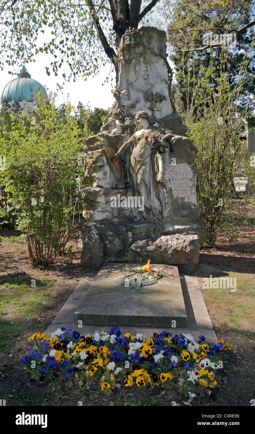 Johann strauss grave hi-res stock photography and images - Alamy