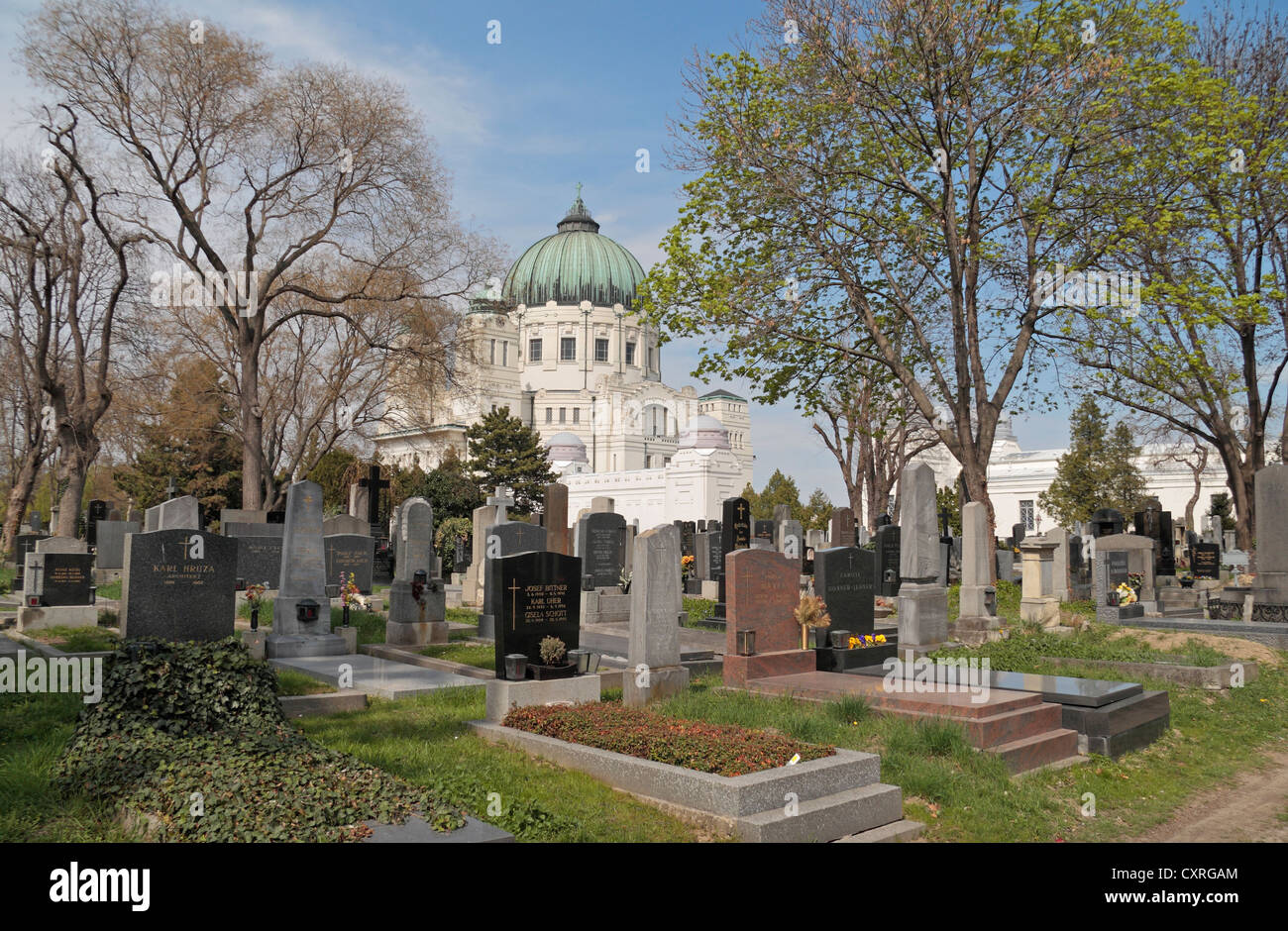General view of graves & the Dr. Karl Lueger-Gedächtniskirche in the ...