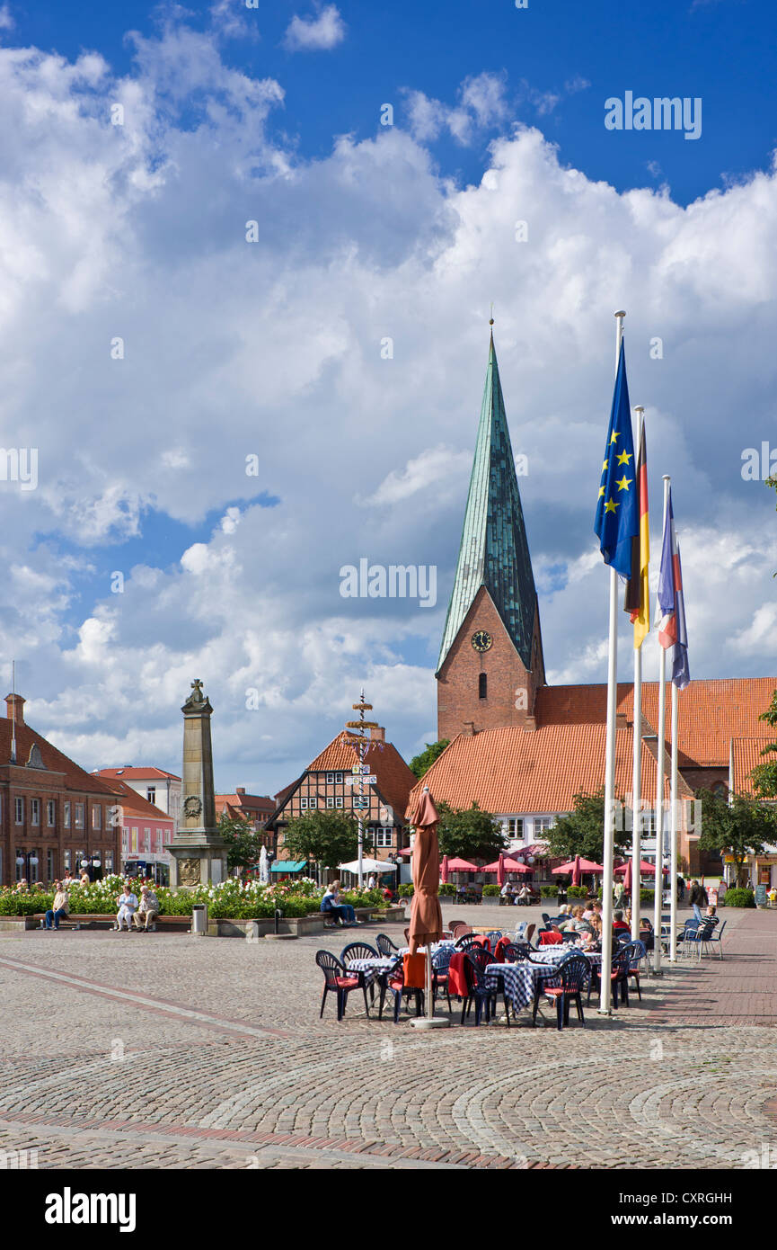 Marktplatz square with Sankt Michaeliskirche church, Eutin, Switzerland ...