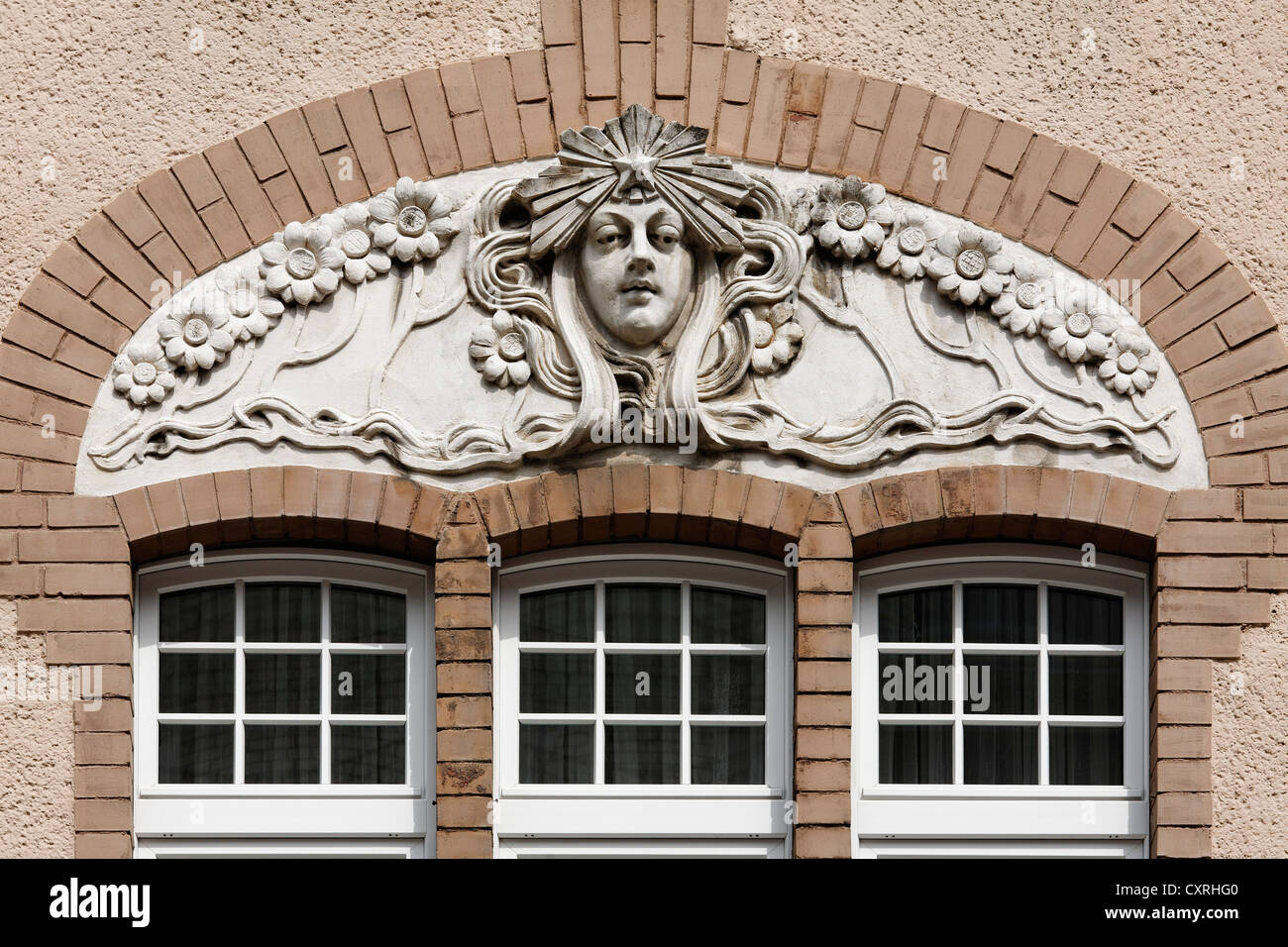 Windows with decorative relief, house from the area of promoterism ...