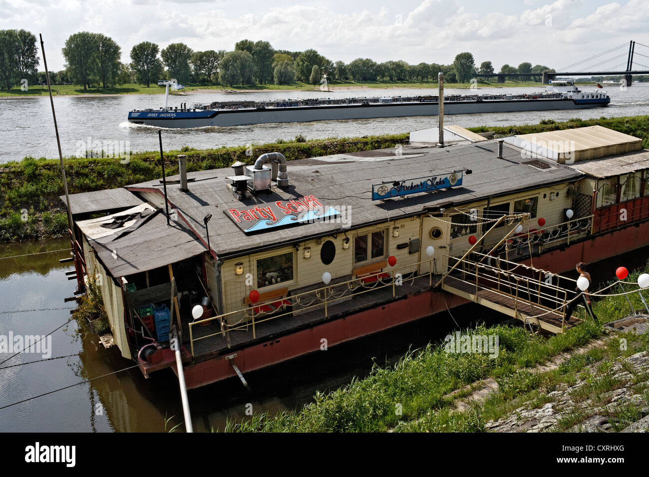 Party boat hi-res stock photography and images - Alamy