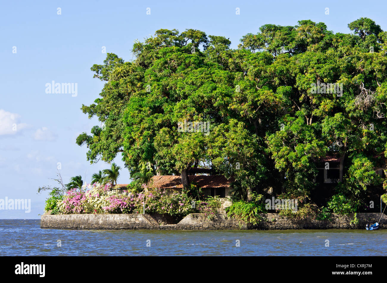 Small island with tropical vegetation in Lake Nicaragua, Isletas, Lago ...