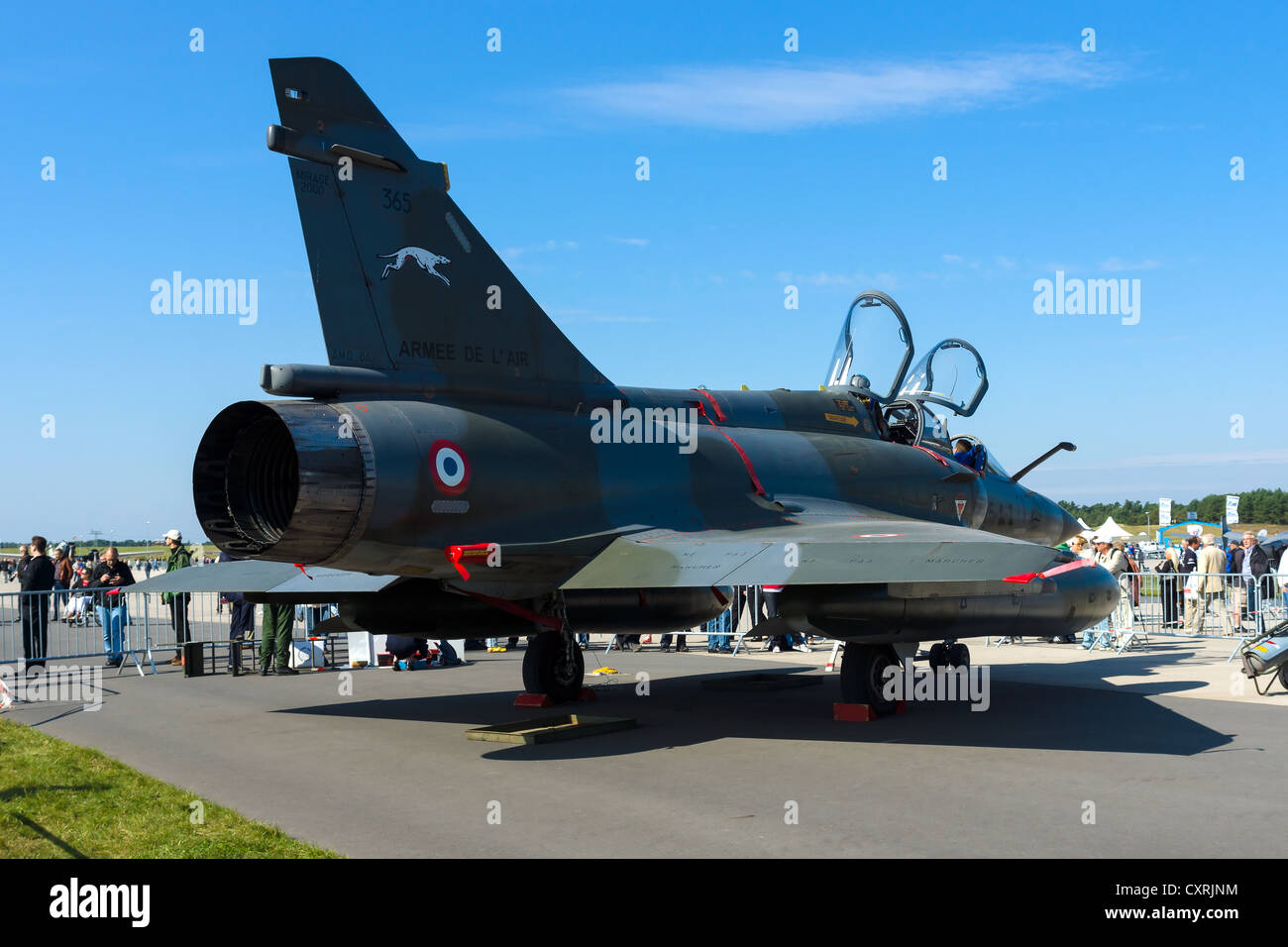 Dassault Mirage 2000N strike fighter-bomber carrying nuclear weapons ...