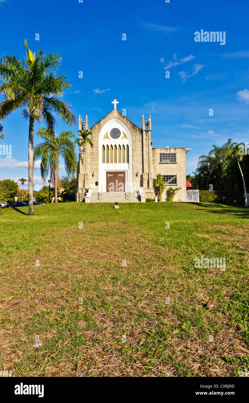 Bay Shore Lutheran Church on Biscayne Boulevard, Miami, Florida, USA ...
