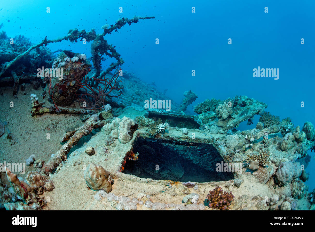 Hatch on ship hi-res stock photography and images - Alamy