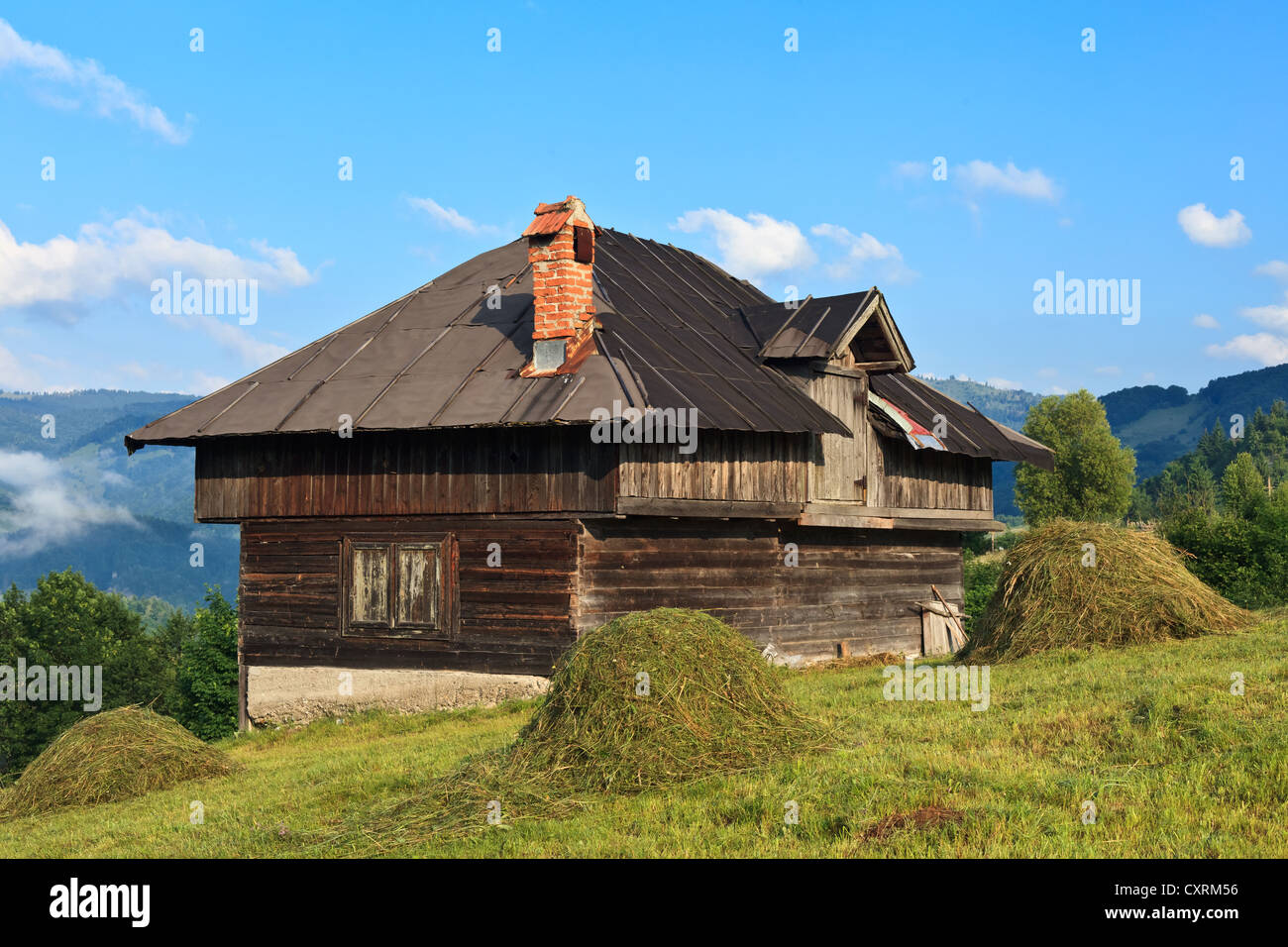 Rustic rural farm house hi-res stock photography and images - Alamy