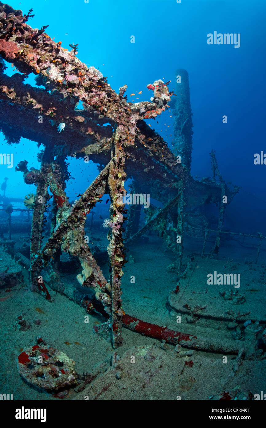 Superstructure hi-res stock photography and images - Alamy