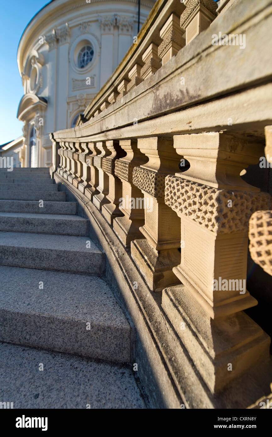 Rococo balustrade hi-res stock photography and images - Alamy