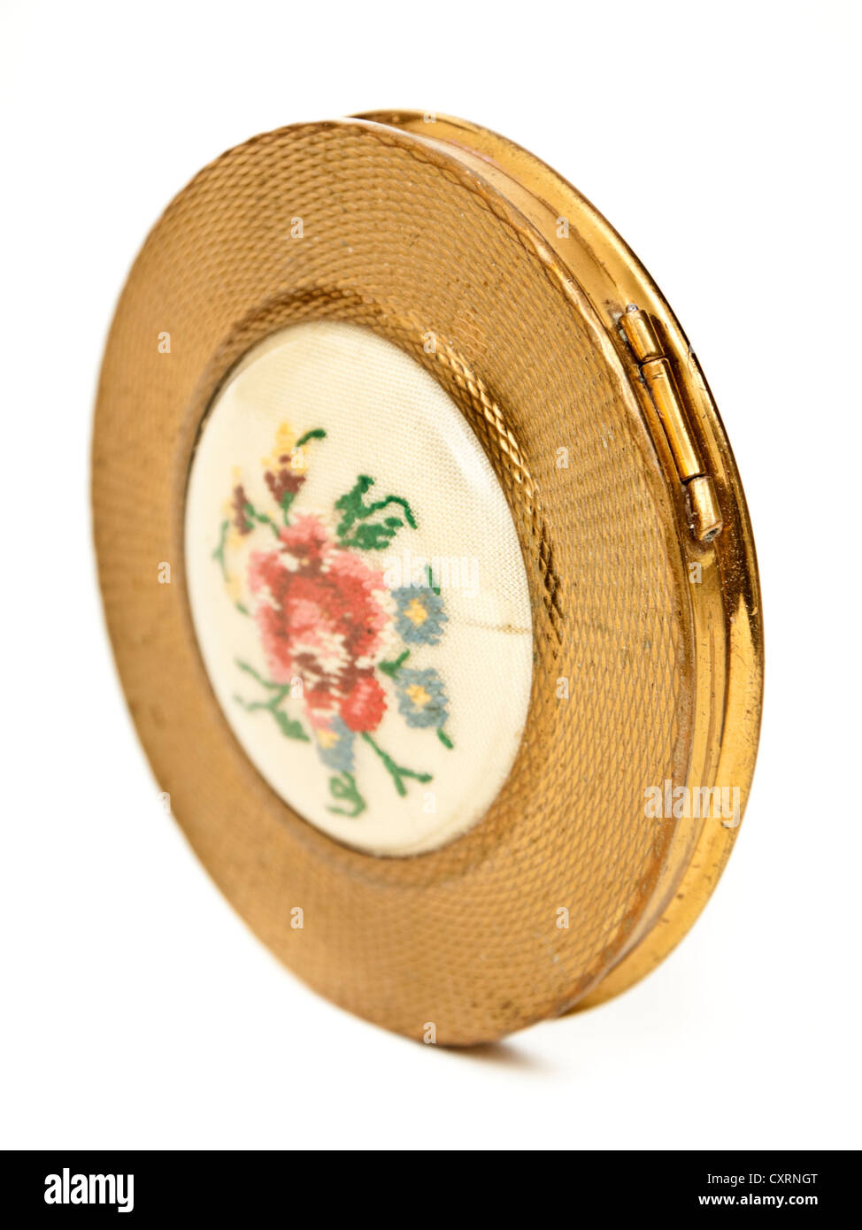 Vintage powder compact hi-res stock photography and images - Alamy