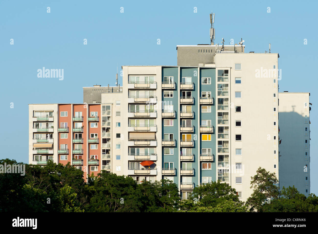 High rise blocks hi-res stock photography and images - Alamy