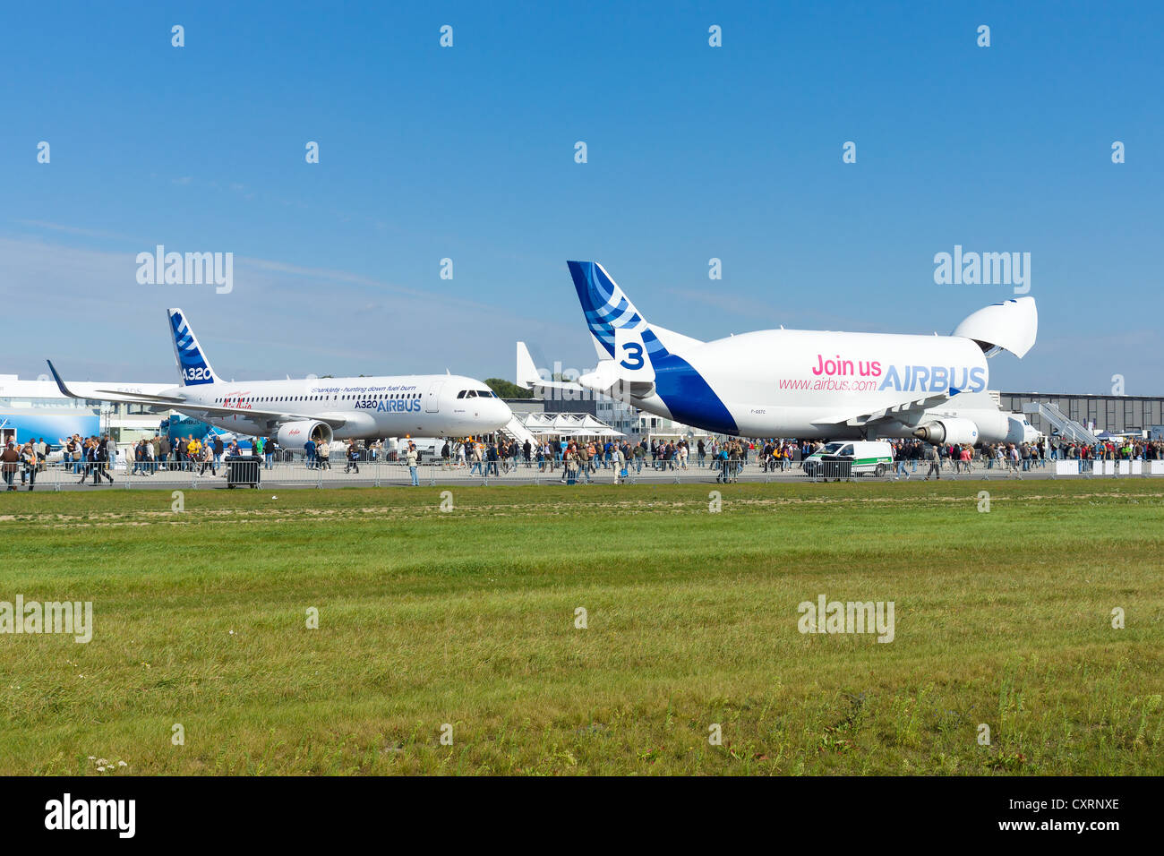 Airbus A300-600ST (Super Transporter) or Beluga and the Airbus A320 on ...