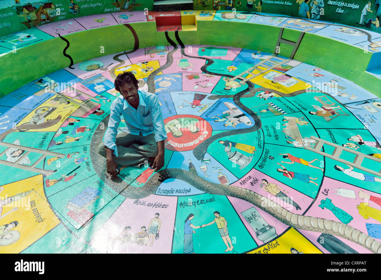 Indian snakes and ladders hi-res stock photography and images - Alamy