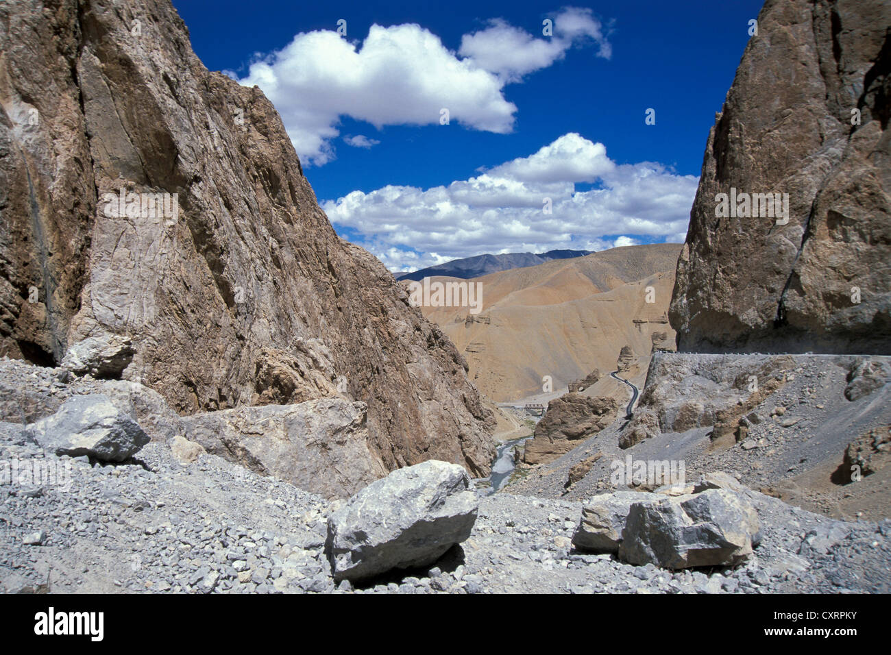 India jammu kashmir ladakh pang hi-res stock photography and images - Alamy