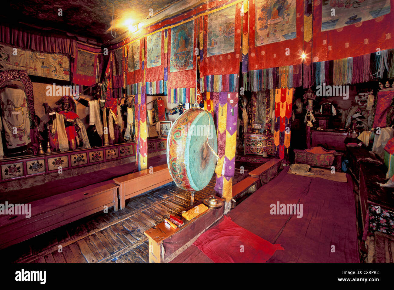 Indian prayer room hi-res stock photography and images - Alamy