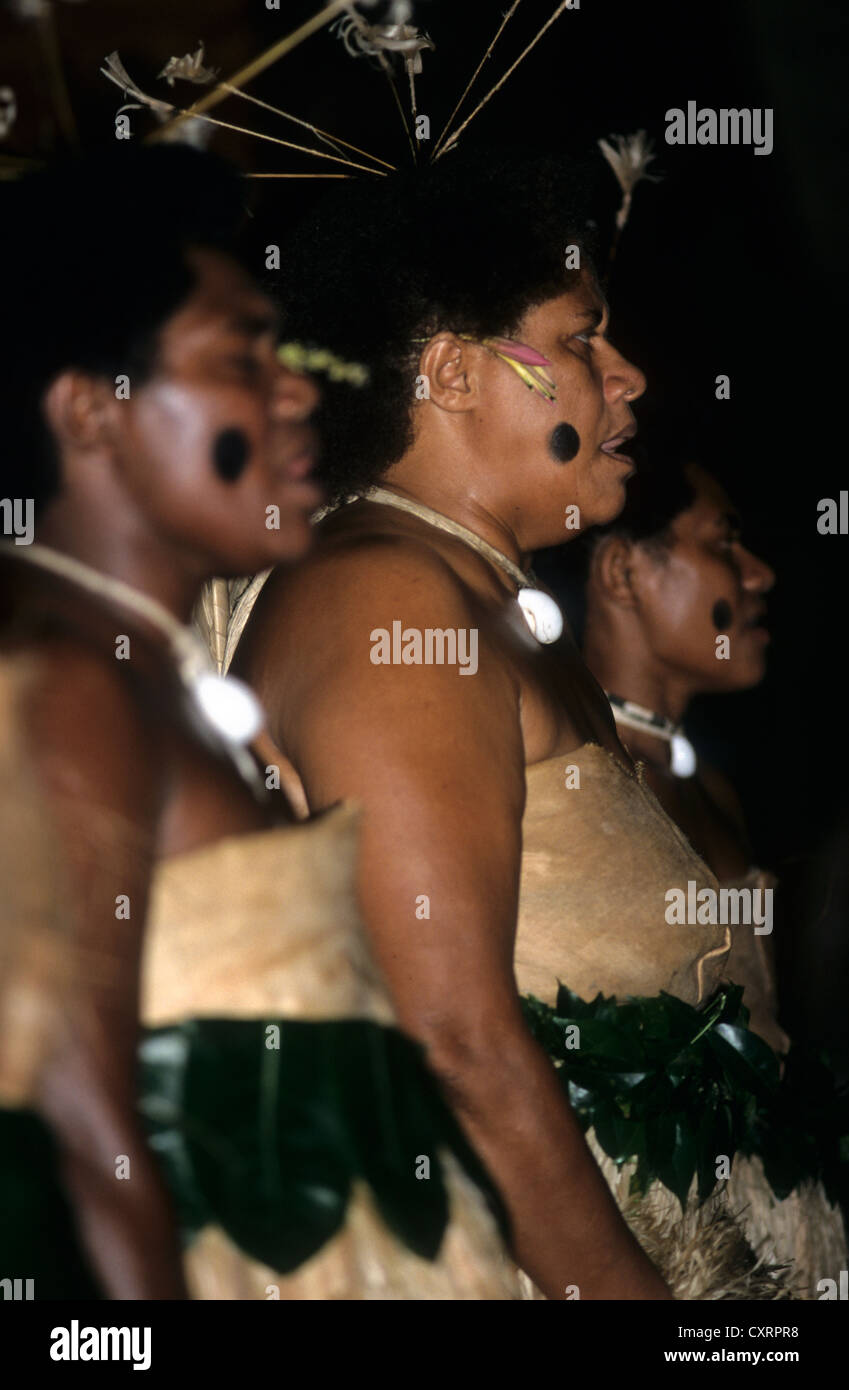 Fiji fijian traditional costume hi-res stock photography and images - Alamy