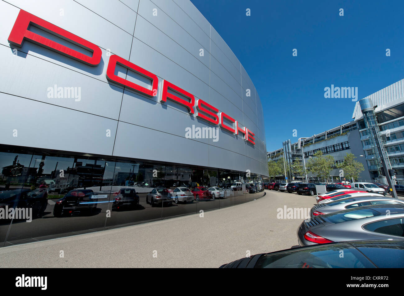 Porsche Center Stuttgart